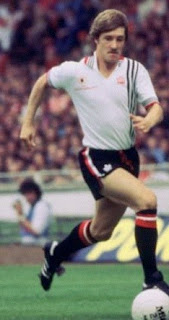 A Bird in the Hand: March 2010