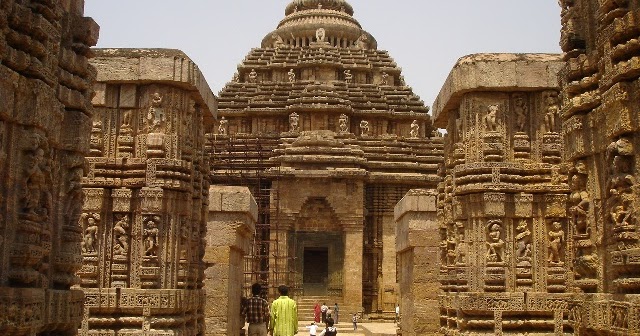 Konark Sun Temple - A travel guide to the most exquisite Sun Temple in ...