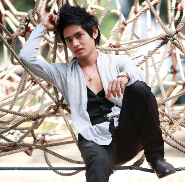 myanmargolli: Myint Myat