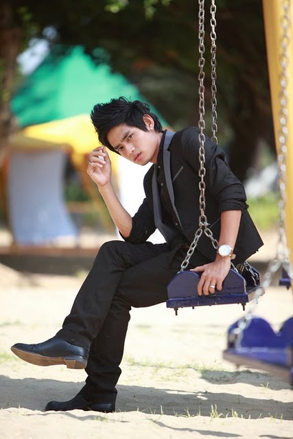 myanmargolli: Myint Myat