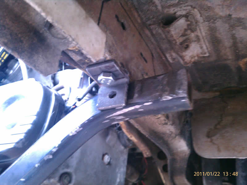 1979 VW Westfalia Campmobile Deluxe: Rear Engine Support Bar