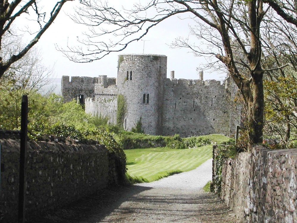 Keep Smiling :): Manobier Castle, Wales