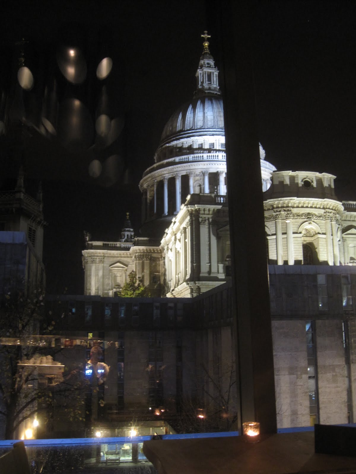 DOS HERMANOS: GO EVERYWHERE, EAT EVERYTHING: BARBECOA: MONSTROUS CARBUNCLE