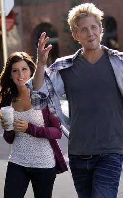 Top 5: Vai ter beijo de Savannah e Dan em Hellcats!