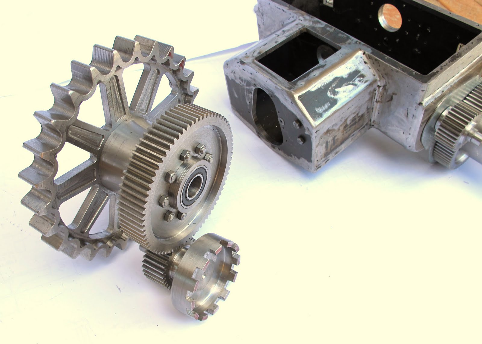 Caterpillar Sixty 1/5th Scale Model: Final Reduction Gearbox and Cover