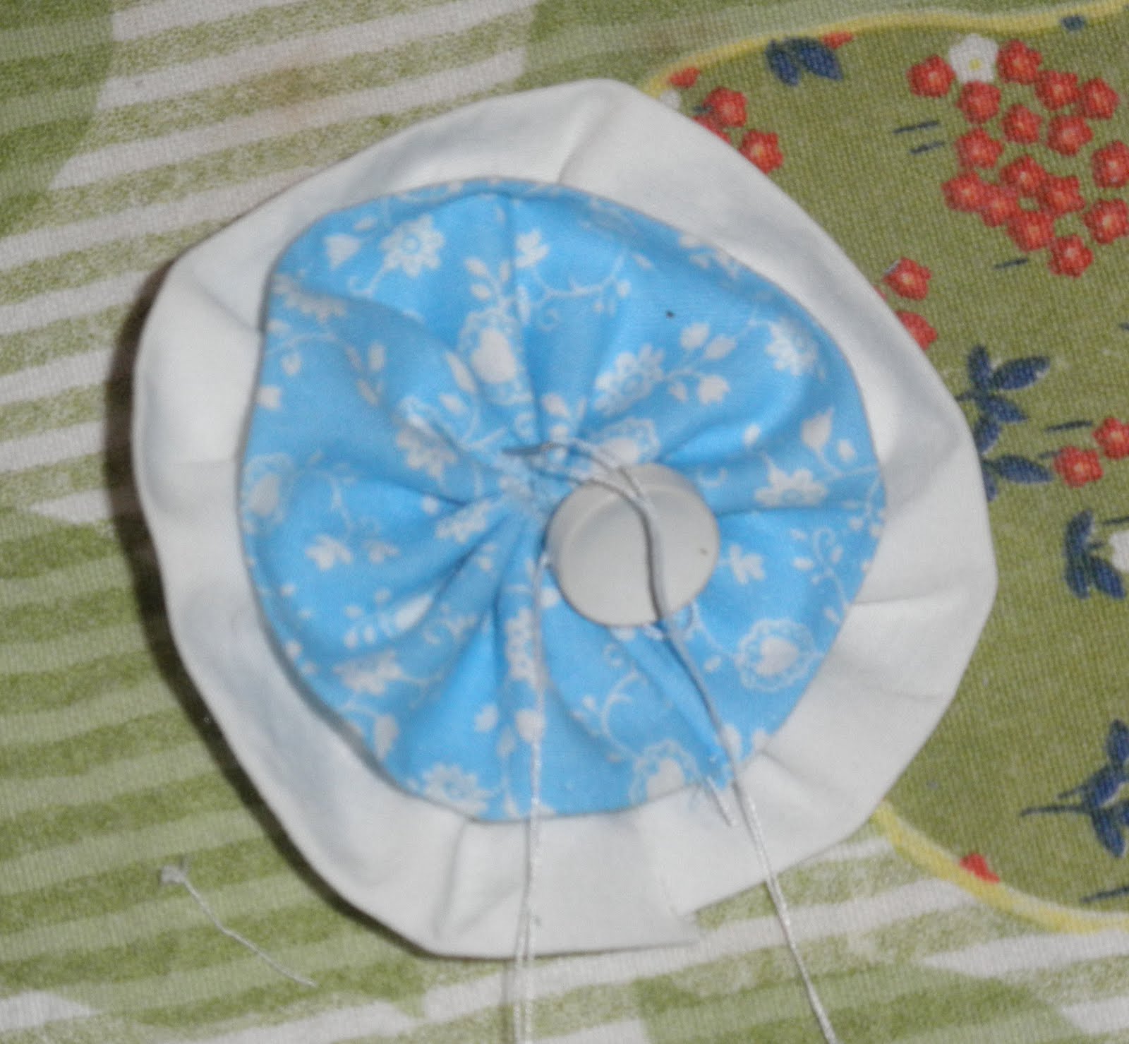 Missy's Homemaking Adventures: How To Make A Fabric Flower