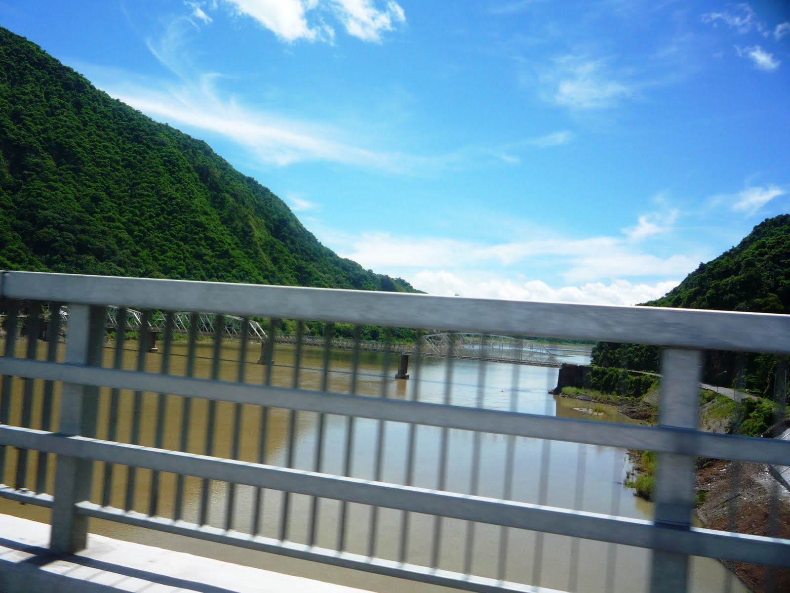 Miranda: Quirino Bridge - old and new [Sunday Bridges]