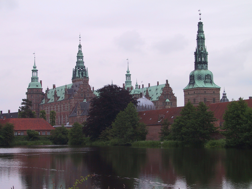 Livets hårda skola: Charlottenlund. (Danmark)