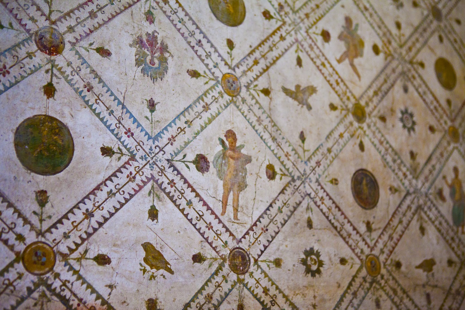 Lesley's city and guilds photo blog: ARCHITECTURAL DECORATION (NAPLES ...