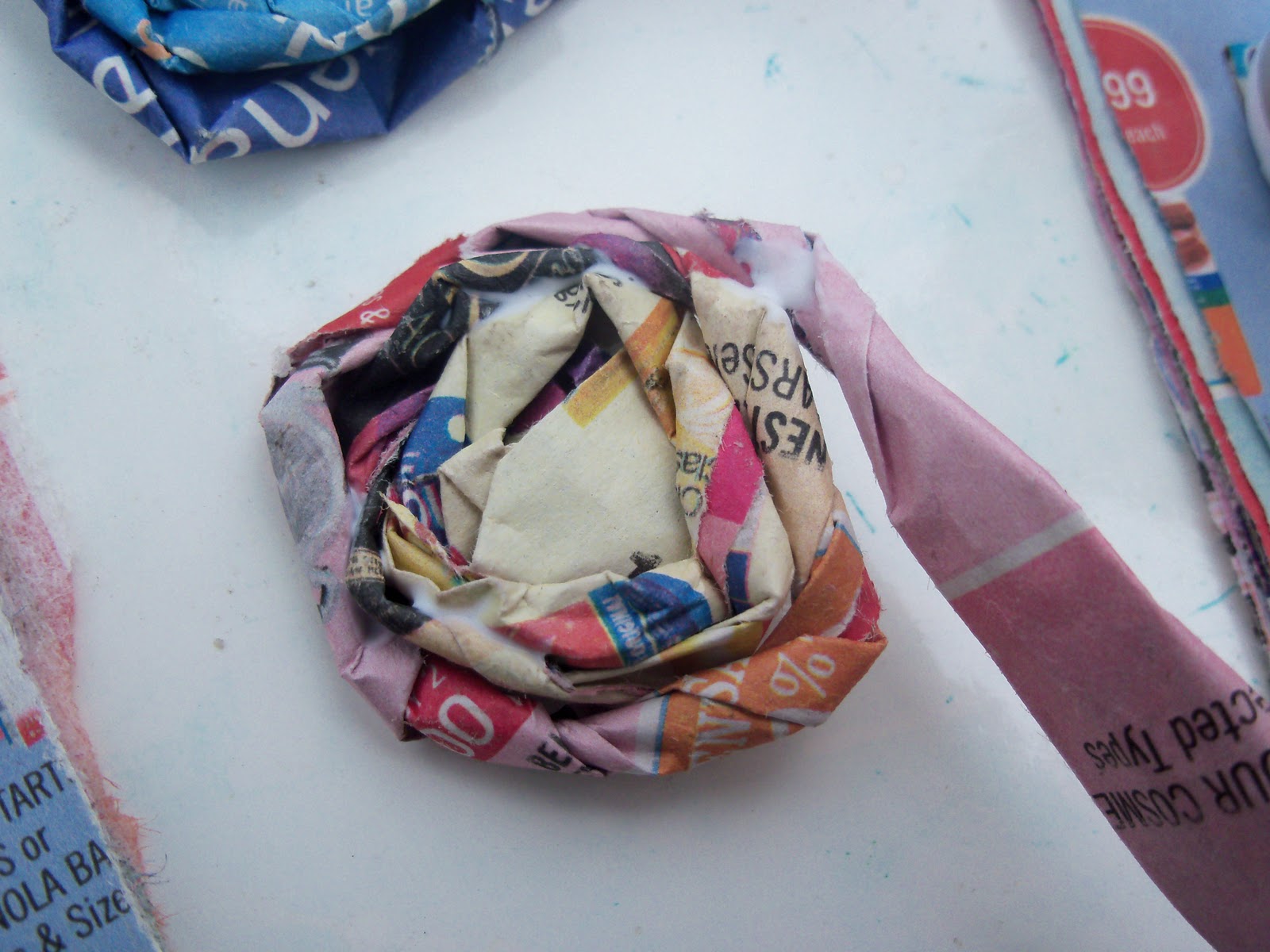 DIY Paper Crafts: Paper Twist Crafts