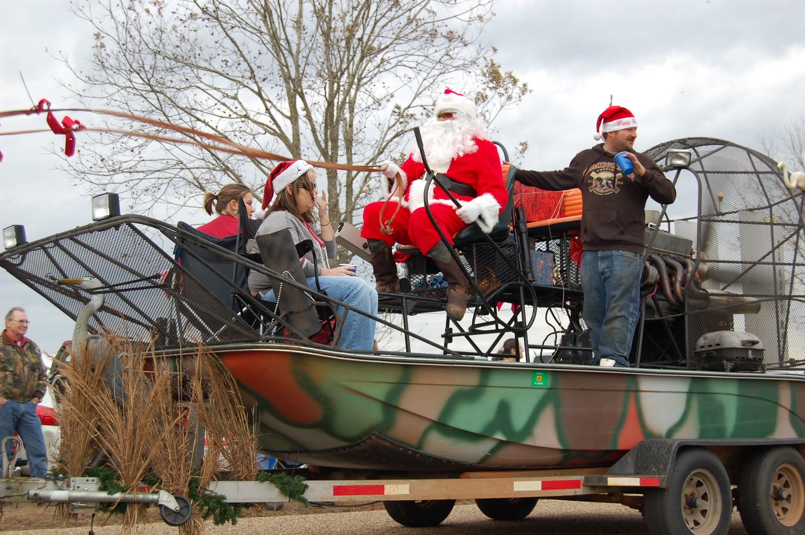 Living the beach life: Chumuckla Redneck Christmas Parade 2010