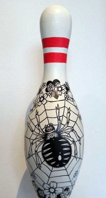 Lovestodream: Bowling pin art