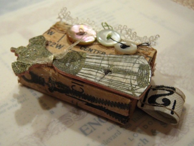 Sherry's Simple Blog: Sewing Themed Altered Matchbox